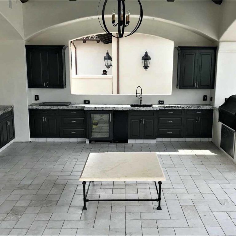 Outdoor Kitchen Contractor - Signature Pavers