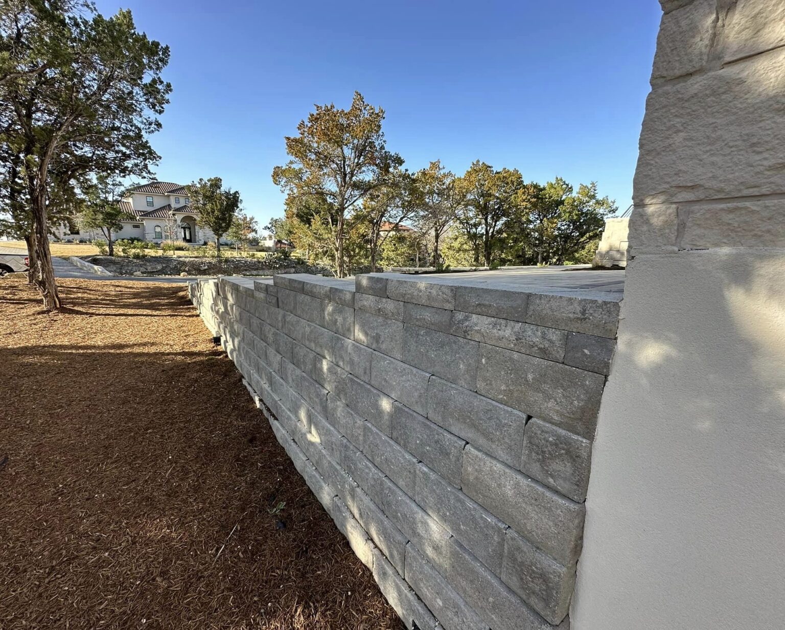 Retaining Wall Installation - Signature Pavers